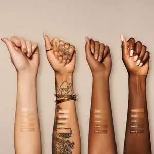VIEVE Modern Radiance Concealer 2 - Light