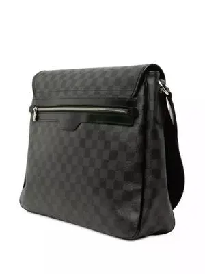LOUIS VUITTON Damier Graphite Daniel Gm Crossbody Bag - Black