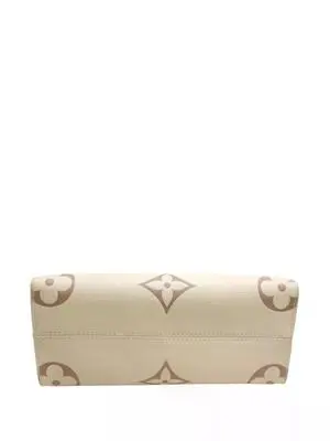 LOUIS VUITTON Monogram Empreinte Giant Onthego Pm Satchel
