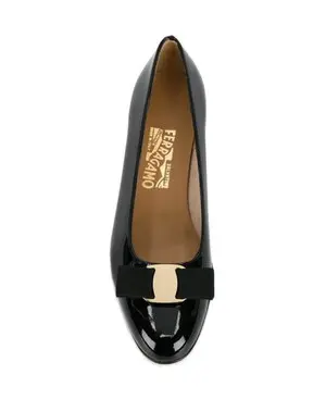 FERRAGAMO Vara Bow Pumps - Black