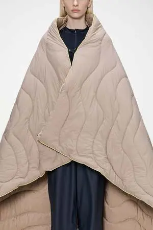 Rains Puffer Blanket - Beige