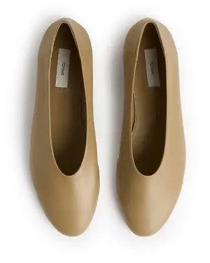 TOTEME Slip On Leather Ballet Flats - Desert