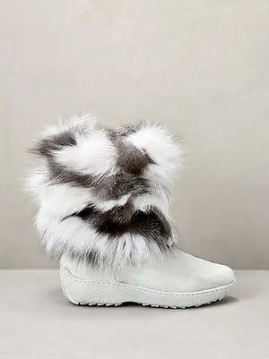 Overland S Volpe Fur Boots - White/black Tipping