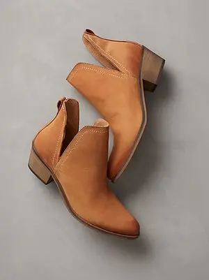Overland S Cassidy Distressed Leather Ankle Boots - Caramel