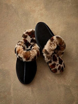 Overland Classic Shearling-lined Leather Scuff Slippers - Black/leopard