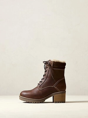 BOS & CO Mustang Shearling-lined Water-resistant Leather Boots