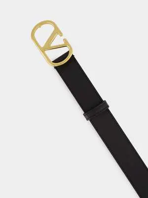 Valentino Garavani Vlogo Signature Belt In Shiny Calfskin - Black