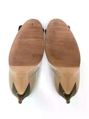 ROGER VIVIER Trompette Buckle Pumps