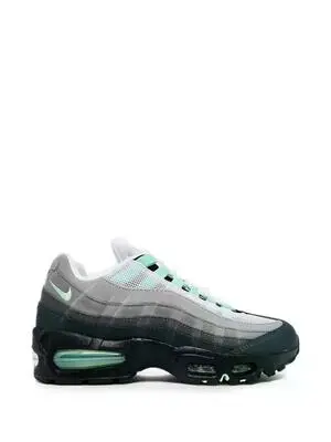 Nike Max 95 Sneakers