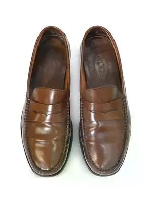 TOD'S Logo-embossed Polished Loafers