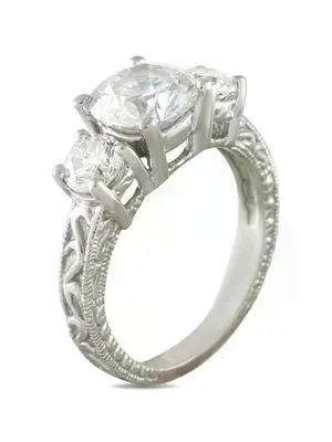 LB EXCLUSIVE 1.90 Carat Diamond Ring In 18k White Gold - Silver