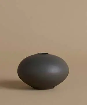 RACHEL CARTER CERAMICS Small Flat Vase