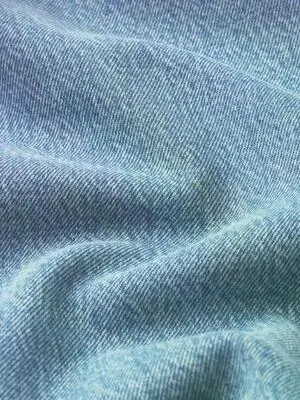 FRAME The Hang Distressed Jeans