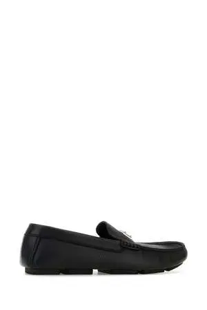 Dolce & Gabbana Pebble Deer Leather Loafers With Metal Plate Detail