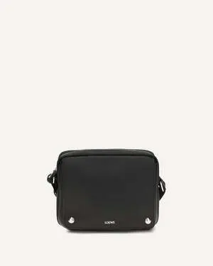 Loewe Pebble Messenger Medium Bag In Grained Calfskin - Black