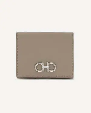 FERRAGAMO Gancini Wallet - Beige