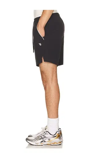 Vuori Crosscourt Unlined 7 Short - Black