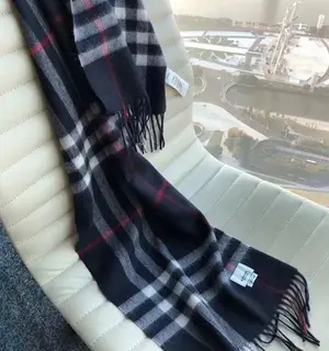 Burberry The Classic Check Scarf