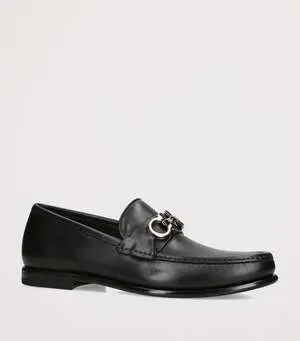 FERRAGAMO Avril Leather Loafers With Gancini Hardware - Black