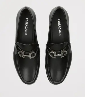 FERRAGAMO Avril Leather Loafers With Gancini Hardware - Black