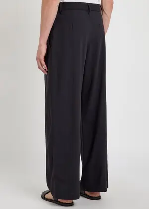LEMAIRE Wide-leg Pleated Cotton Trousers - Black