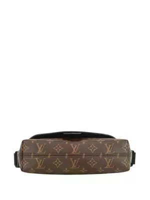 LOUIS VUITTON Monogram Macassar Messenger Bag