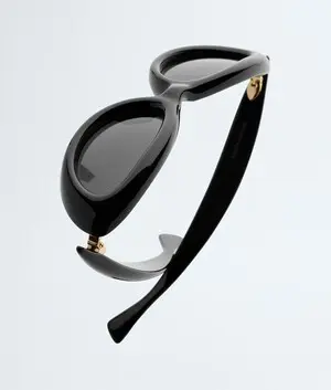 Bottega Veneta Sardine Oval Sunglasses - Black/gray