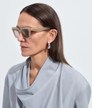 Bottega Veneta Sophia Ribbon Butterfly Sunglasses - Brown/red