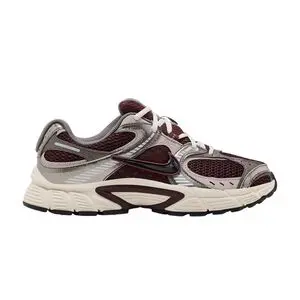 Nike Nike V5 RNR Sneakers Red