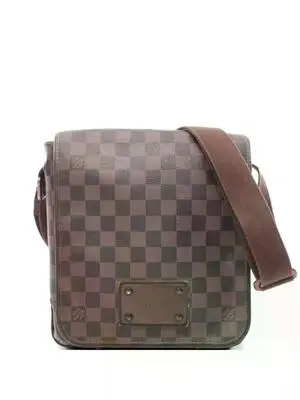 LOUIS VUITTON Brooklyn Messenger Bag - Brown