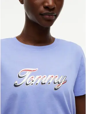 Tommy Hilfiger Foiled Script Logo T-shirt