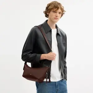 COACH Mott Sling Bag 22 - Maple