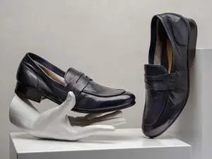 Lukure Elio Hand-painted Kangaroo Leather Loafers - Navy