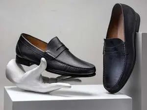 Lukure Hampton Loafer In Deerskin - Navy