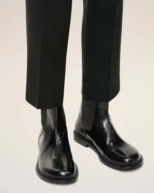 AMI Paris Glazed Leather Anatomical Toe Chelsea Boots