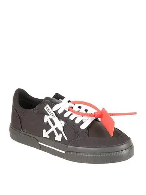 Off-White Logo Patch Lace-up Sneakers - Black