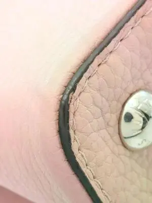 LOUIS VUITTON 2016 Capucines Handbag - Pink