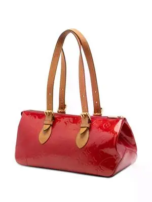 LOUIS VUITTON Monogram Vernis Rosewood Avenue Shoulder Bag - Red