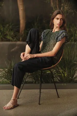 Velvet By Graham & Spencer Dahlia Top