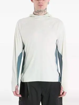 Nike Solar Chase Long-sleeve Performance Top