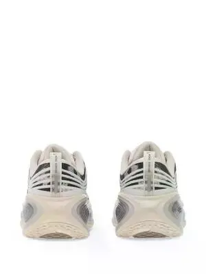 Nike Vomero Plus Se Sneakers