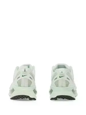 Nike Vomero 18 Sneakers