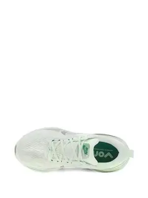 Nike Vomero 18 Sneakers