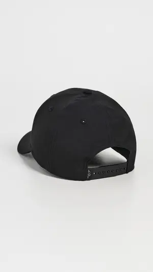 LES DEUX Baseball Cap With Embroidered Details