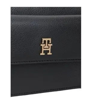 Tommy Hilfiger Logo Plaque Shoulder Bag