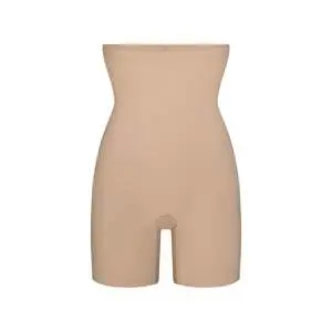 SKIMS High Waisted Short - Clay