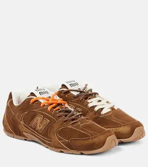 Miu Miu X New Balance 530 Sl Suede Sneakers - Brown