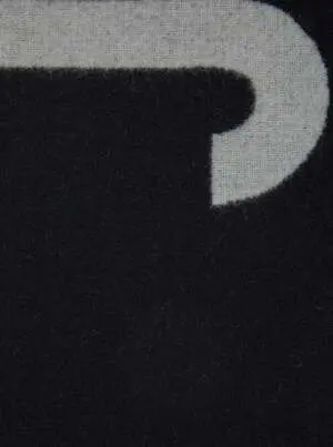 Jacquemus Scarf 'l'echarpe With Maxi Logo Lettering And Fringed Edge In Black Wool - Multicolor