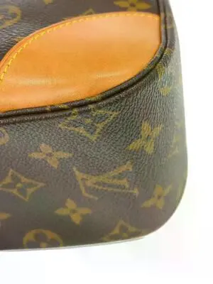 LOUIS VUITTON 30 Boulogne Monogram Shoulder Bag