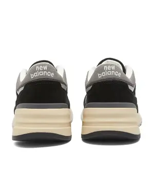 NEW BALANCE 997r Sneakers - Black